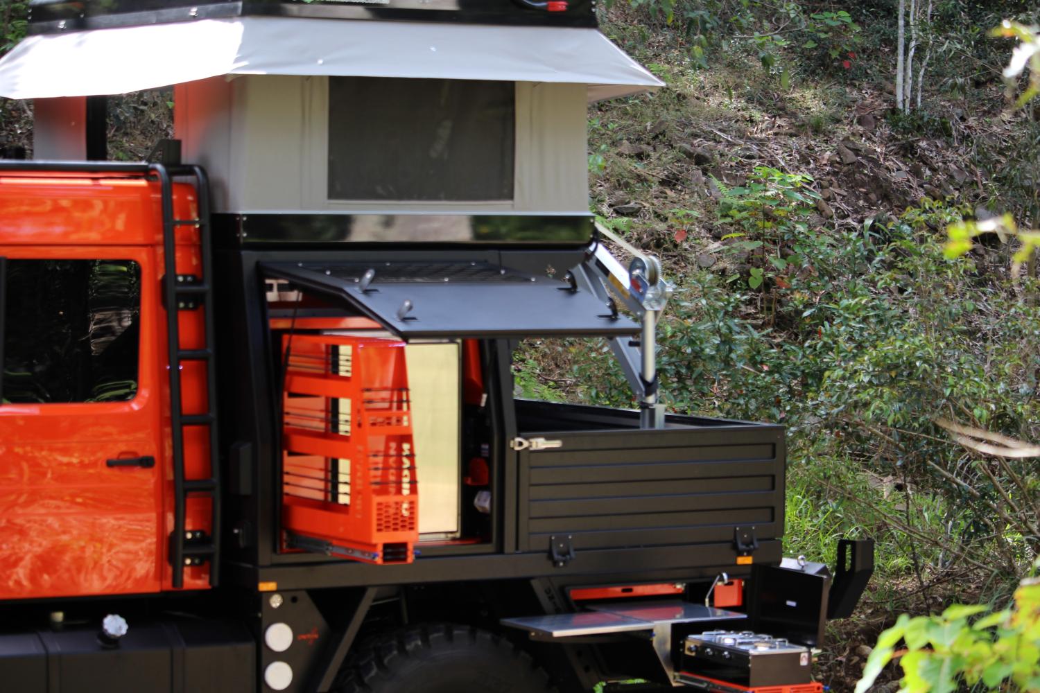 HIGHLY MODIFIED DUAL-CAB U1700 RESTORATION