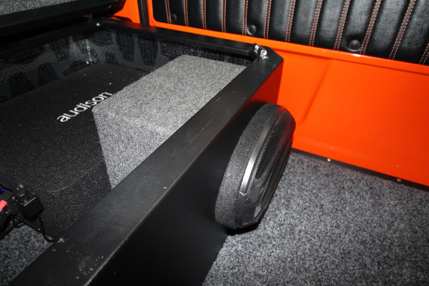 HIGHLY MODIFIED DUAL-CAB U1700 RESTORATION