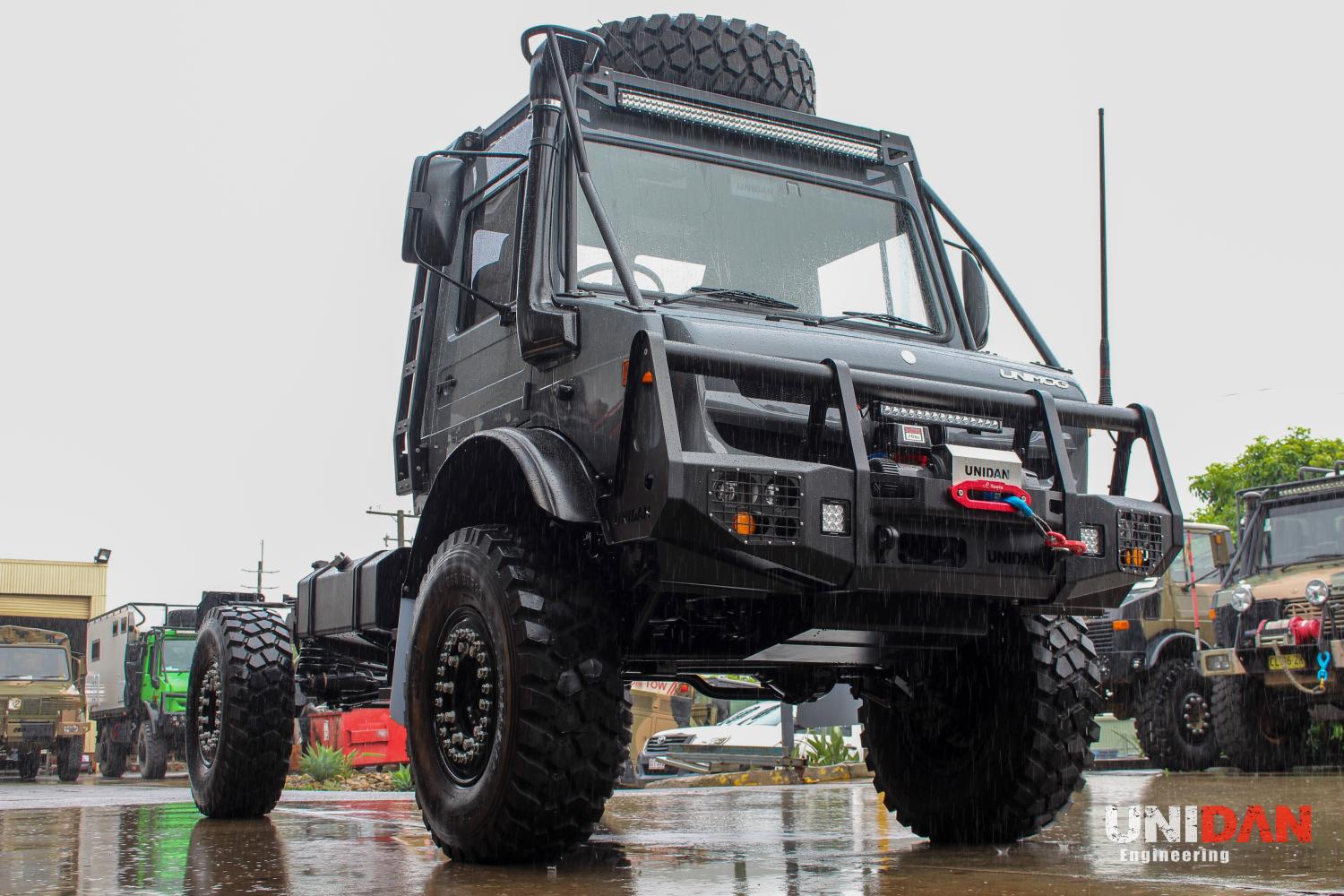 1986 U1700L Camper Unimog