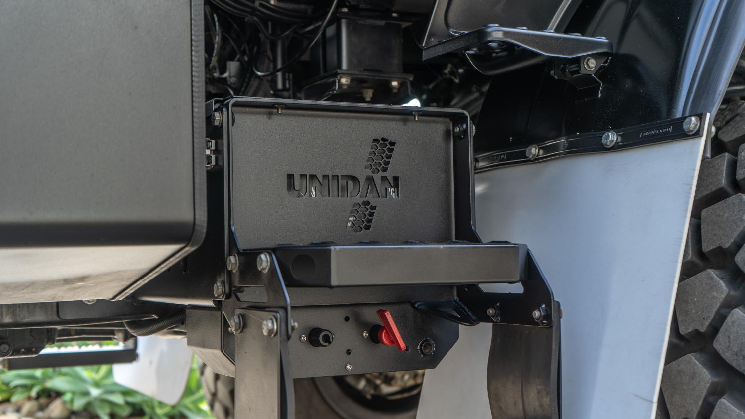 1986 U1700L Camper Unimog